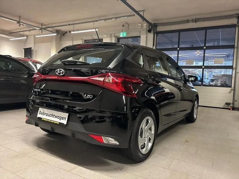 Gebraucht 2021 Hyundai i20 Select 74 PS Kleinwagen – 70469 Stuttgart ...