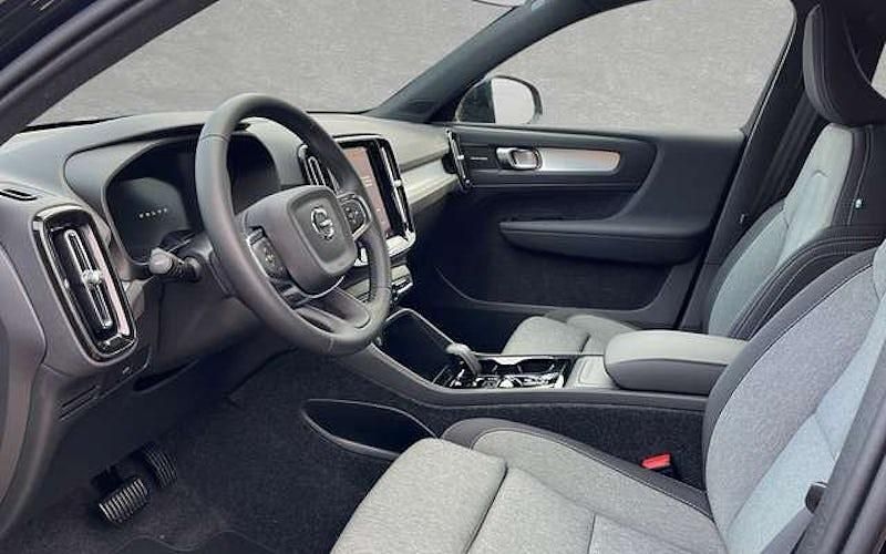 Neu 2025 Volvo XC40 Plus 163 PS SUV – Baden-Württemberg (Händler) – 37. ...