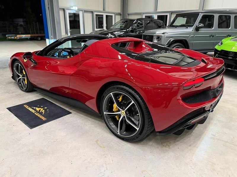 Neu 2025 Ferrari 296 829 PS Cabrio – Bayern (Händler) – 380.799 ...