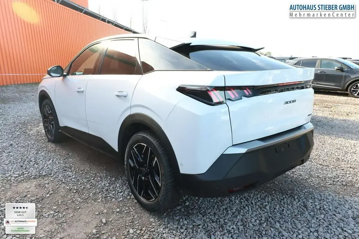 Neu Peugeot 3008 Allure 145 PS (2026) in Stuttgart - 31.210 € | AutoUncle