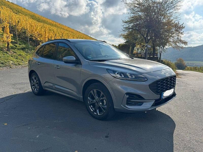 Gebraucht 2022 Ford Kuga ST-Line X 224 PS SUV – 54492 Rheinland-Pfalz ...