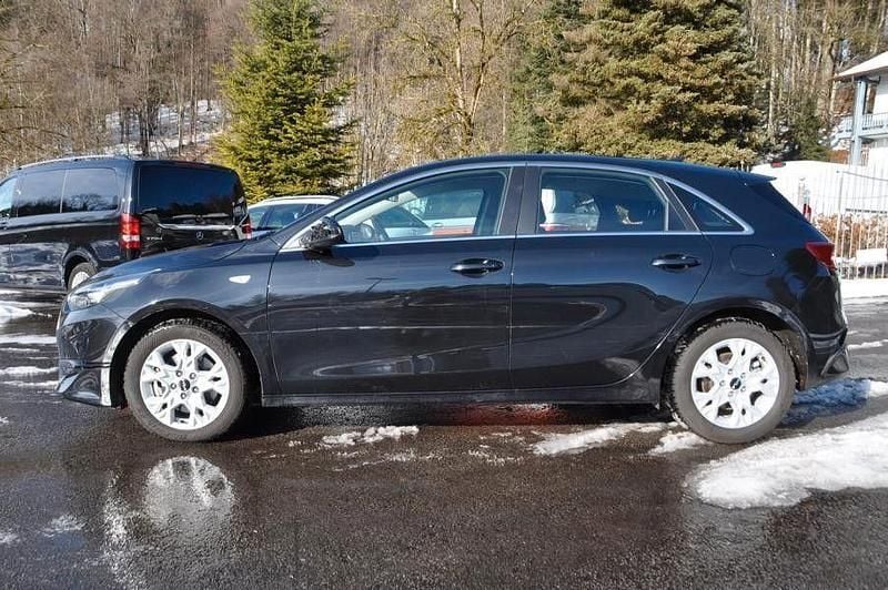 Gebraucht 2024 Kia Ceed Vision 140 PS Kleinwagen – Bayern (Händler ...