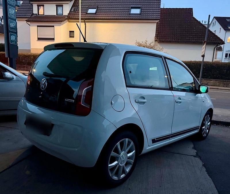 Gebraucht 2015 VW up! CLUB 60 PS Kleinwagen – 79793 Baden-Württemberg ...