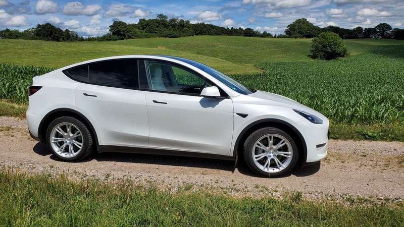 Verkauft Tesla Model Y Model YLong Ran., gebraucht 2021, 70.700 km in ...