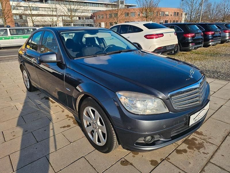 Gebraucht 2010 Mercedes C180 156 PS Limousine – 63741 Bayern ...