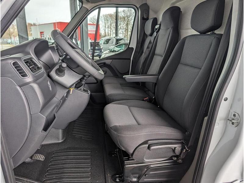 Gebraucht 2023 Renault Master 135 PS Van – 08289 Schneeberg (Händler ...