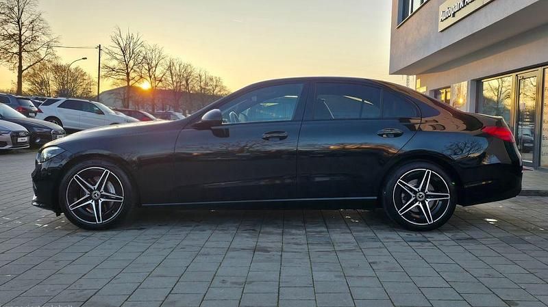 Gebraucht 2022 Mercedes C300 Night 265 PS Limousine – Bayern (Händler ...