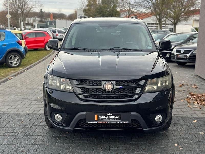 Gebraucht 2015 Fiat Freemont Black Code 170 PS SUV – 38644 ...