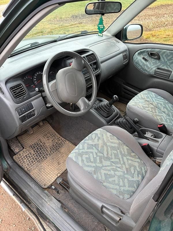 Gebraucht 2000 Suzuki Grand Vitara 127 PS SUV – 86833 Bayern ...