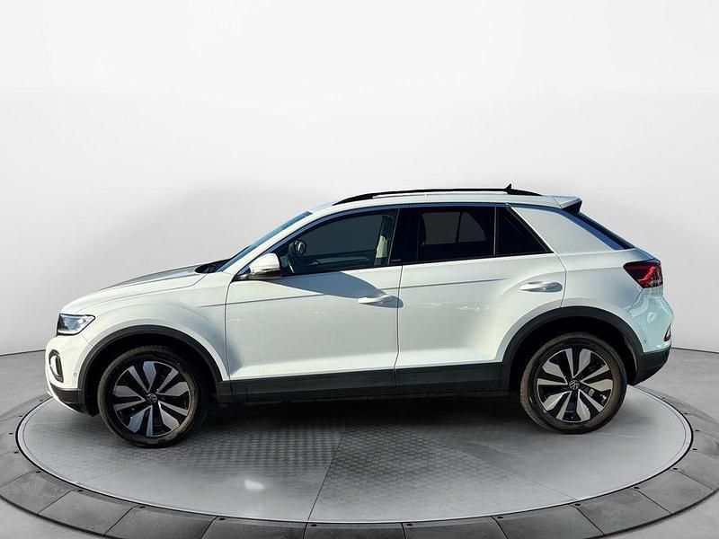 Gebraucht 2023 VW T-Roc Move 110 PS SUV – Baden-Württemberg (Händler ...
