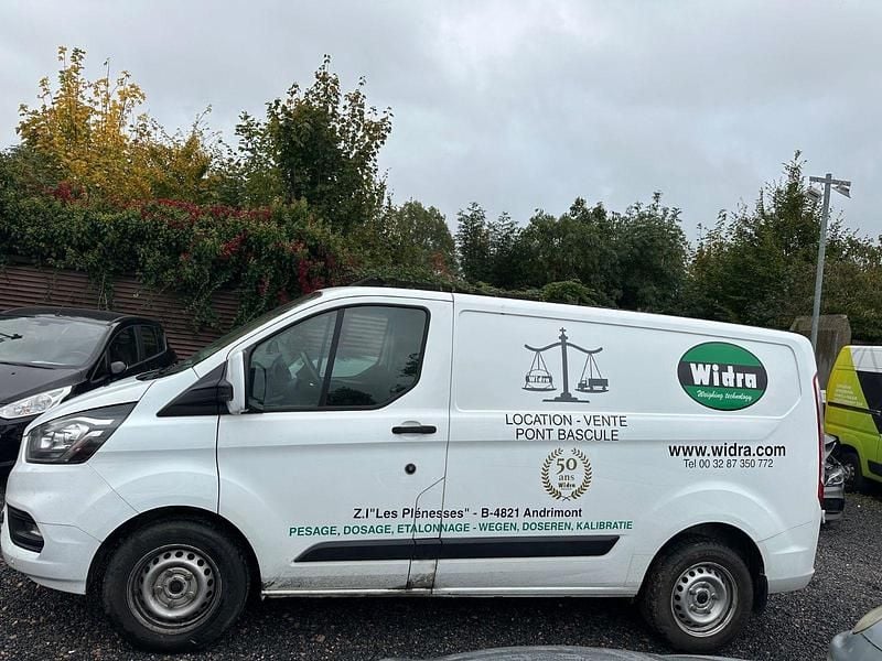 Gebraucht 2020 Ford Transit Custom Trend 131 PS Van / Kleinbus – 52477 ...