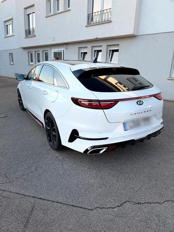 Gebraucht 2021 Kia ProCeed 204 PS Kombi – 71522 Baden-Württemberg ...