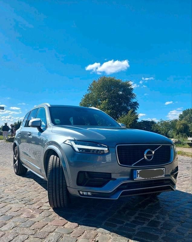 Gebraucht 2019 Volvo XC90 R-Design 235 PS SUV – 28327 Vahr - Neue Vahr ...