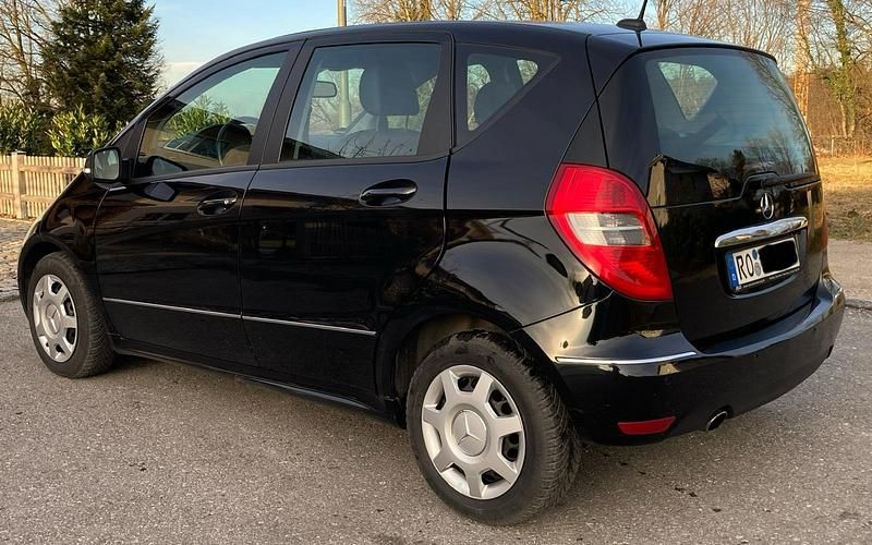 Gebraucht 2010 Mercedes A180 Avantgarde 109 PS Limousine – 83115 ...