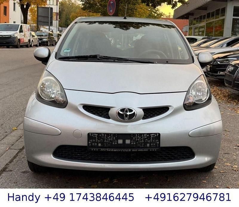 Gebraucht 2007 Toyota Aygo Cool 68 PS Kleinwagen – 84478 Bayern ...