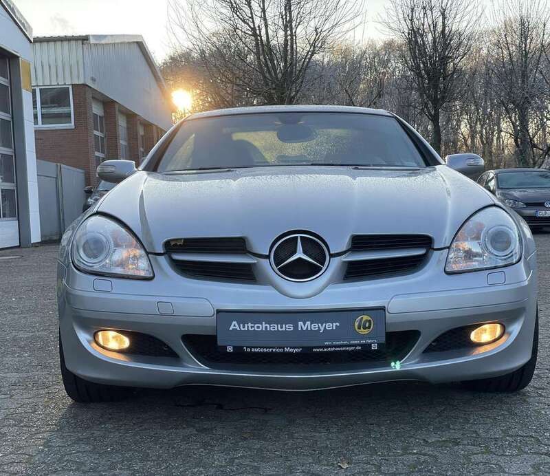 Verkauft Mercedes SLK280 (171.454) 3,0., gebraucht 2007, 186.583 km in Harkebrügge