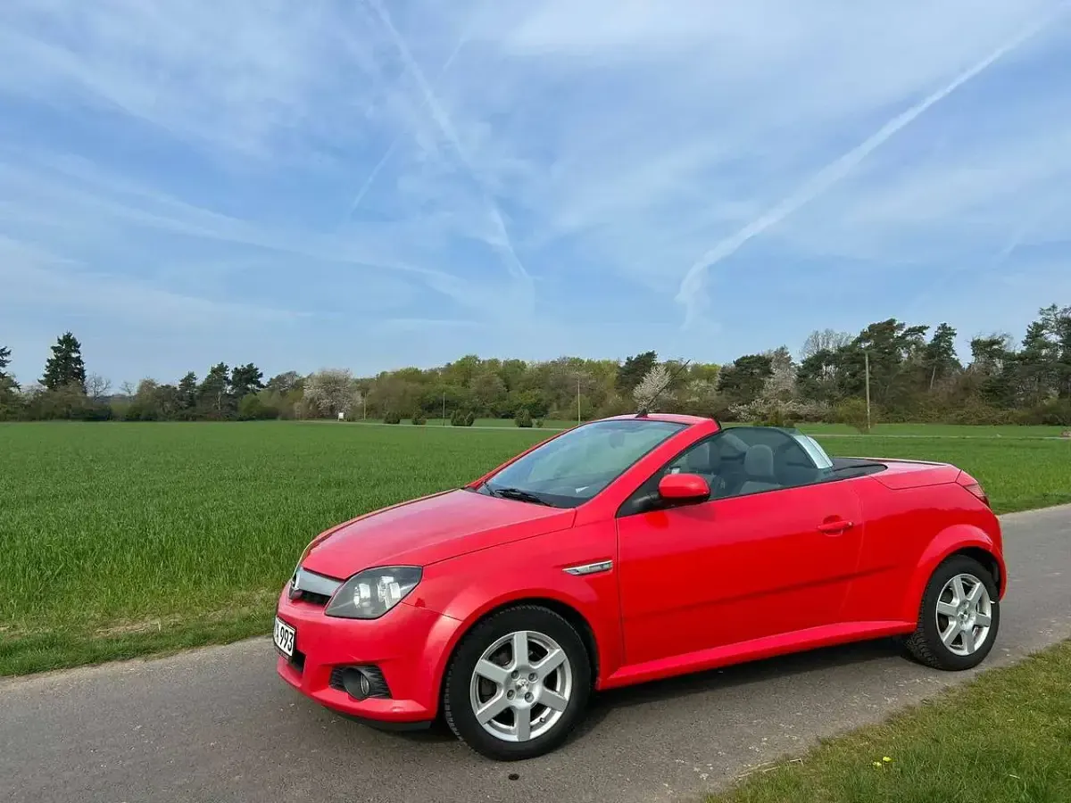 Gebraucht Opel Tigra Enjoy 69 PS (2004) in Rödermark, Stadt - 2.950 ...