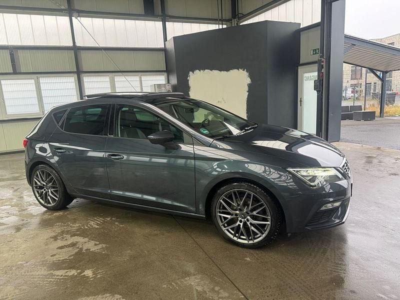 Gebraucht 2019 Seat Leon FR 150 PS Limousine – Nordrhein-Westfalen ...