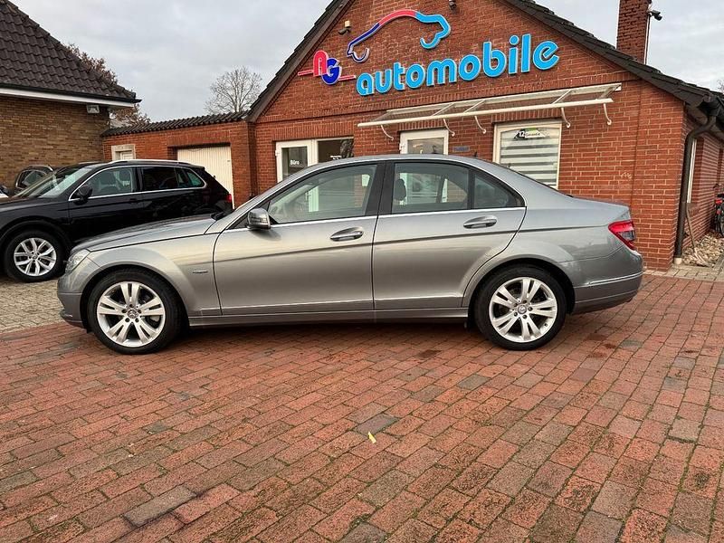 Gebraucht 2009 Mercedes C180 156 PS Limousine – Niedersachsen (Händler ...