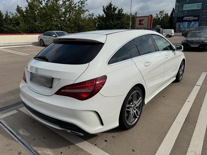 Gebraucht 2018 Mercedes CLA180 Shooting Brake AMG line 122 PS Kombi ...