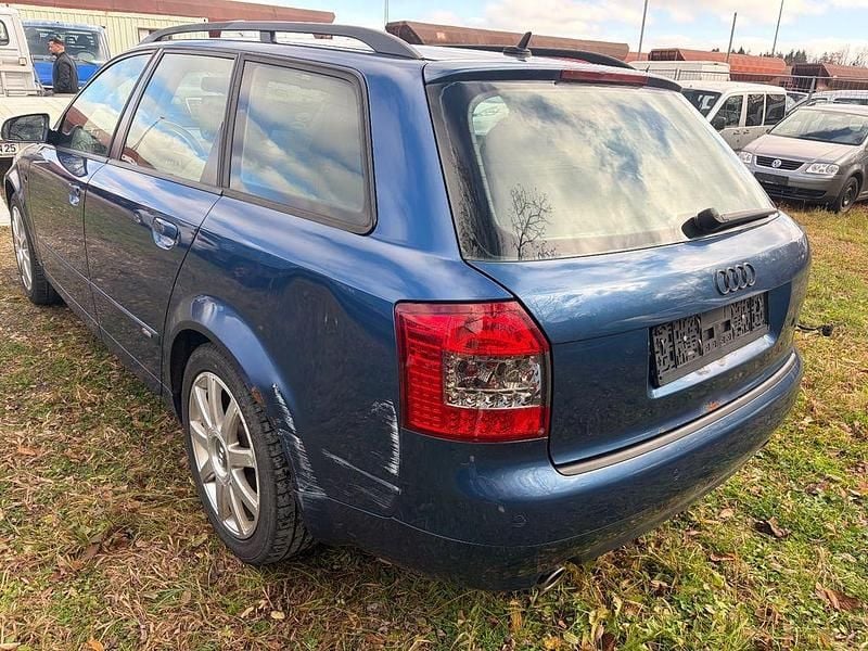 Gebraucht 2003 Audi A4 Sport 220 PS Kombi – Bayern (Händler) – 650 ...