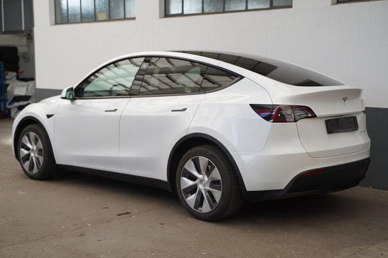 Gebraucht 2021 Tesla Model Y Long Range AWD 514 PS SUV – Nordrhein ...