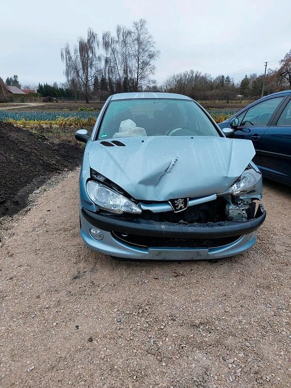 Gebraucht 2006 Peugeot 206 Kleinwagen – 86316 Bayern - Friedberg ...