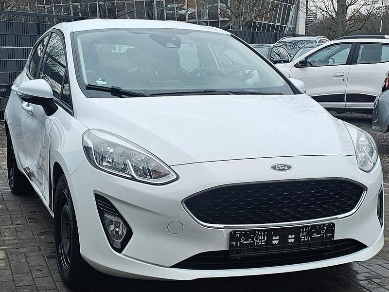 Gebraucht 2019 Ford Fiesta Cool & Connect 86 PS Limousine – 12353 ...