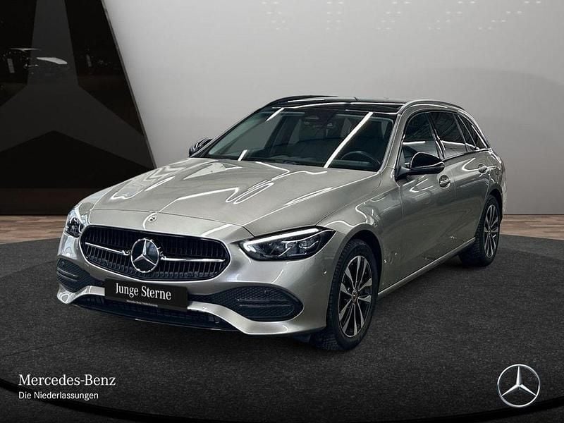 Gebraucht 2022 Mercedes C300e Night 204 PS Limousine – Hessen (Händler ...