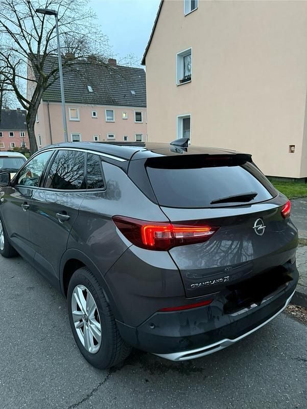 Stilvolle Opel Grandland Gebraucht Automatik Fotosnull