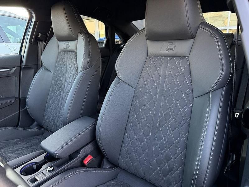Gebraucht 2024 Audi S3 Sport 333 PS Limousine – Baden-Württemberg ...