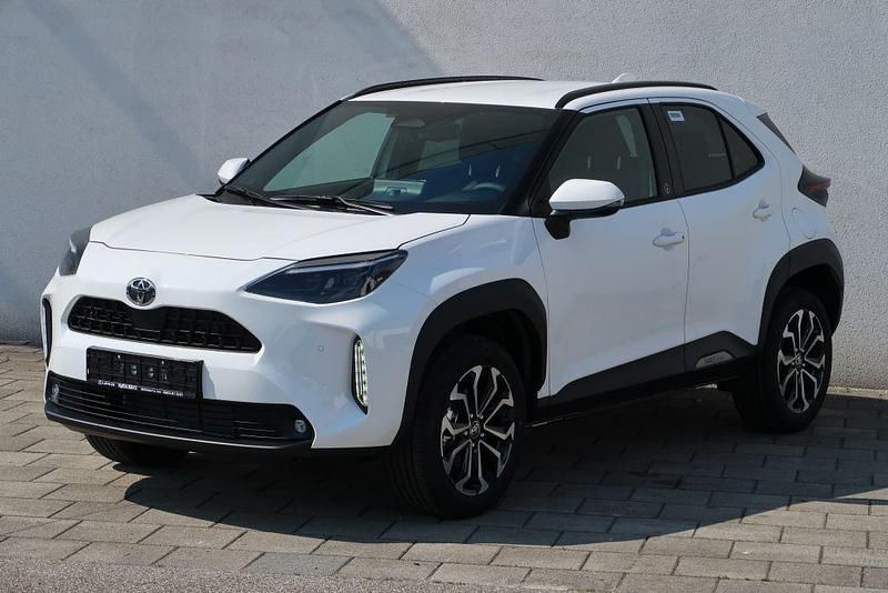 Toyota Yaris Neu