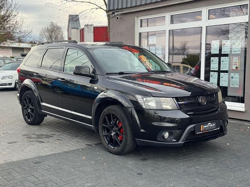 Gebraucht 2015 Fiat Freemont Black Code 170 PS SUV – 38644 ...