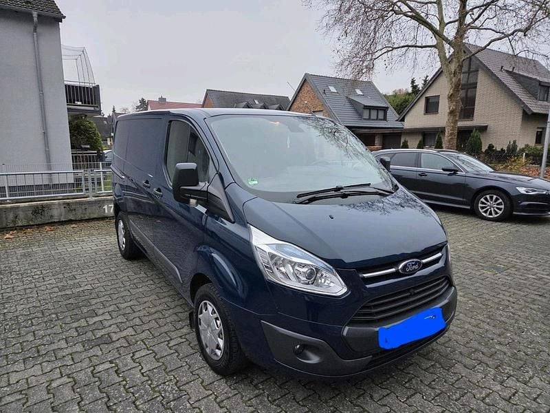 Gebraucht 2015 Ford Transit Custom 155 PS Van / Kleinbus – 51145 Köln ...