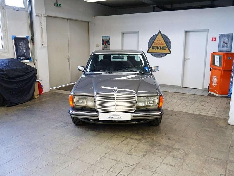 Gebraucht 1982 Mercedes E280 AMG 280 PS Limousine – 30177 Hannover ...