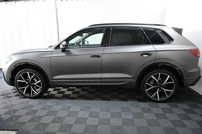 Neu VW Touareg R-line 286 PS (2026) - 83.490 € | AutoUncle