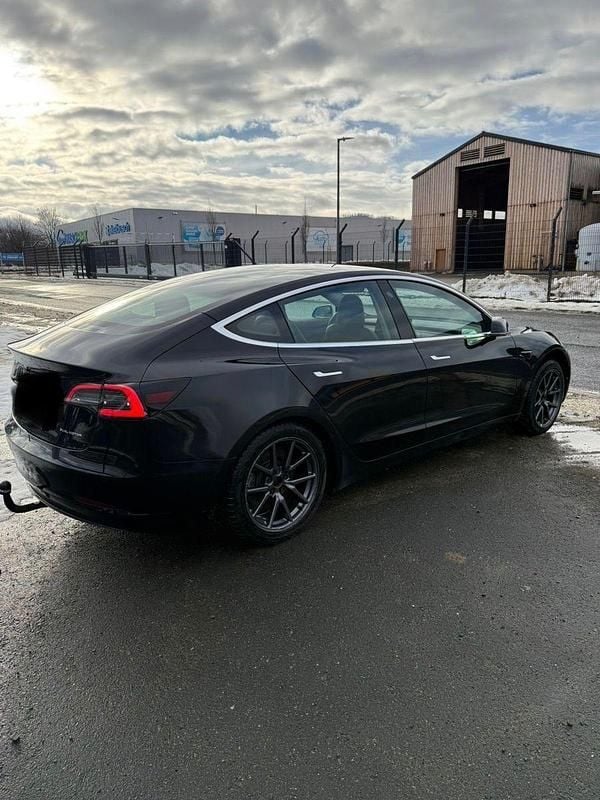 Gebraucht 2019 Tesla Model 3 498 PS Limousine – 38667 Niedersachsen ...