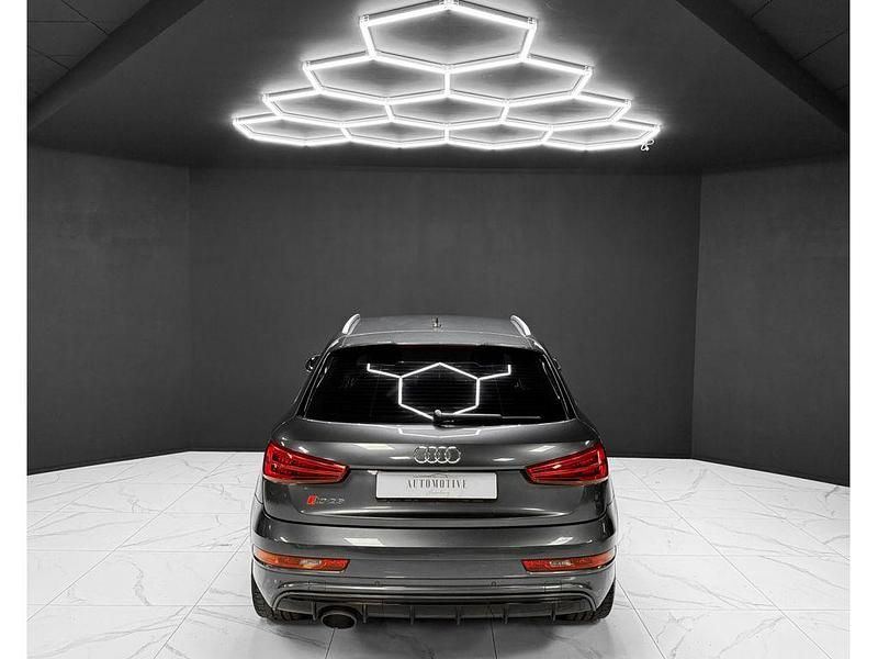 Gebraucht 2016 Audi RS Q3 Sport 340 PS SUV – (Händler) – 26.990 ...