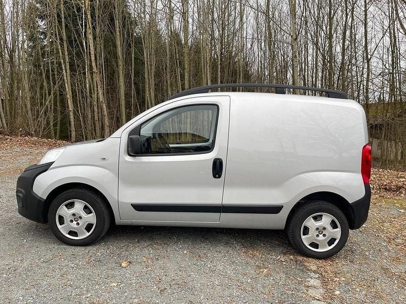 Gebraucht 2022 Fiat Fiorino 80 PS Van / Kleinbus – 94529 Bayern - Aicha ...