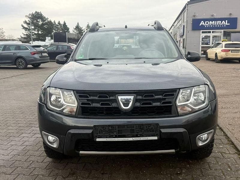 Gebraucht 2017 Dacia Duster Black Shadow 125 PS SUV – Hessen (Händler ...