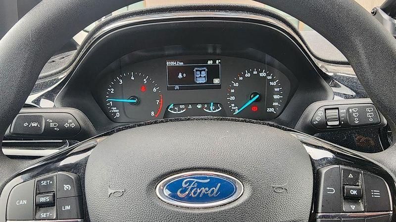 Gebraucht 2021 Ford Fiesta Cool & Connect 75 PS Kleinwagen – 72488 ...