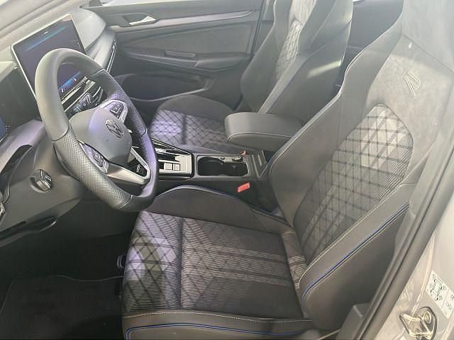 Neu 2025 VW Golf VIII R-line 150 PS Limousine – Rheinland-Pfalz ...