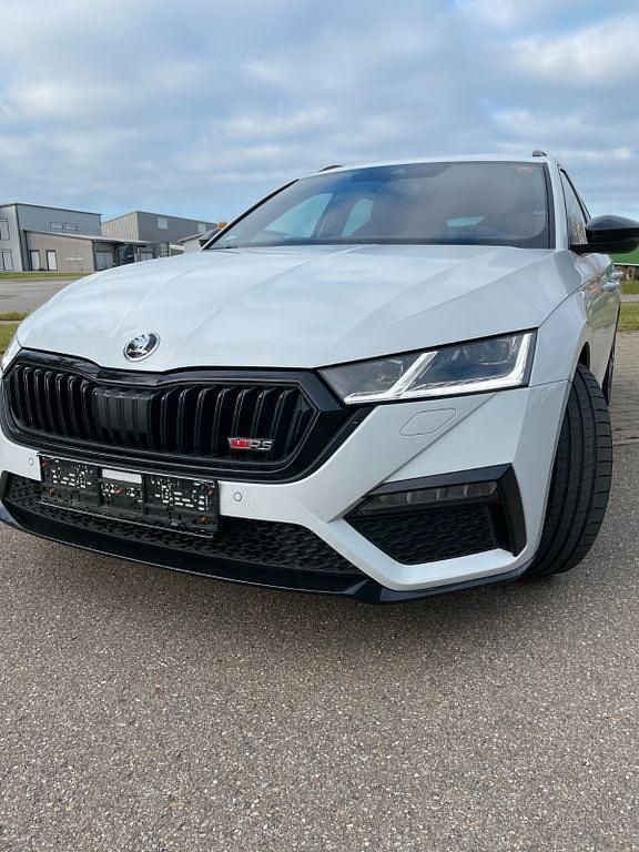 Gebraucht 2023 Skoda Octavia RS 245 PS Kombi – Baden-Württemberg ...
