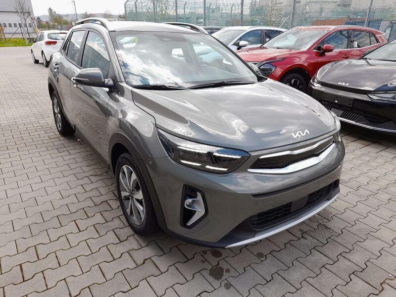 Verkauft Kia Stonic Vision 2023 1.0T D., gebraucht 2023, 15 km in Ergolding