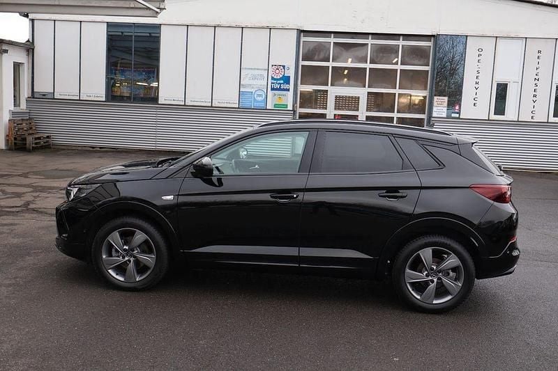 Gebraucht 2023 Opel Grandland X 131 PS SUV – Baden-Württemberg (Händler ...