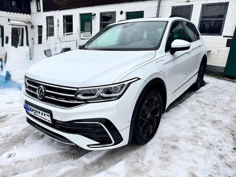 Gebraucht 2022 VW Tiguan R-line 245 PS SUV – Nordrhein-Westfalen ...