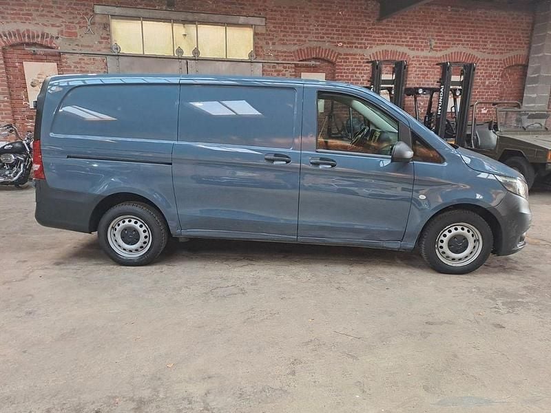 Gebraucht 2020 Mercedes Vito 102 PS Van – Nordrhein-Westfalen (Händler ...