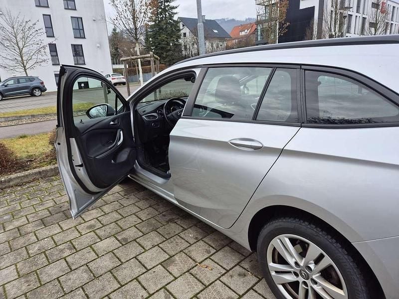 Gebraucht 2018 Opel Astra Edition 110 PS Kombi – 73430 Aalen (Privat ...
