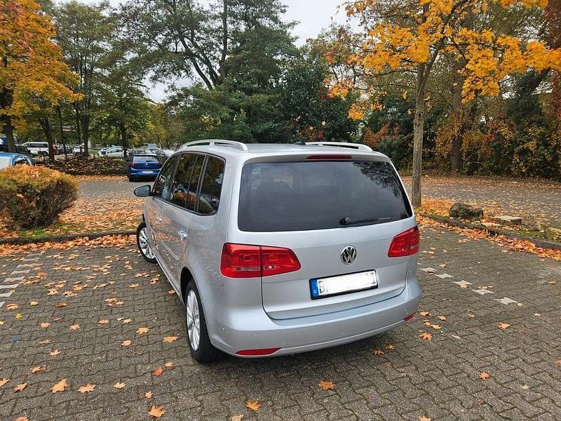 Gebraucht 2014 VW Touran Life 140 PS Van / Kleinbus – 54492 Rheinland ...