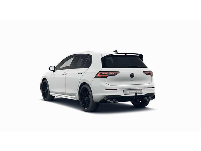 Gebraucht 2025 VW Golf VIII Black Edition 333 PS Limousine ...